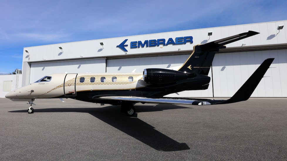Embraer Phenom 300 Vs Embraer Phenom 300E | Craft