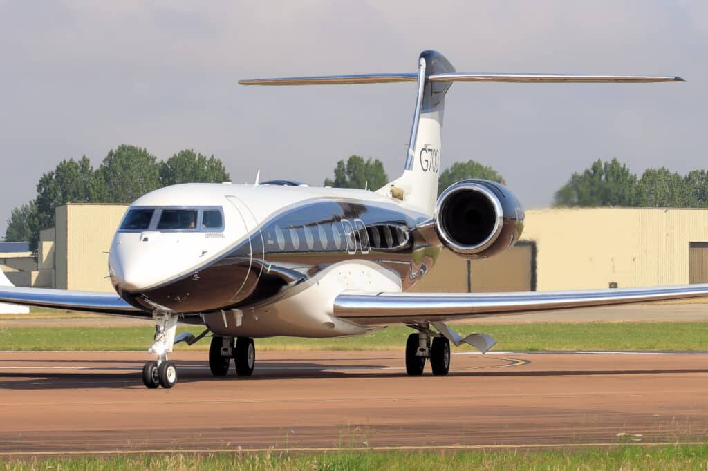 Gulfstream G700 Vs G800: Full Aircraft Comparison | CraftPod Fractional