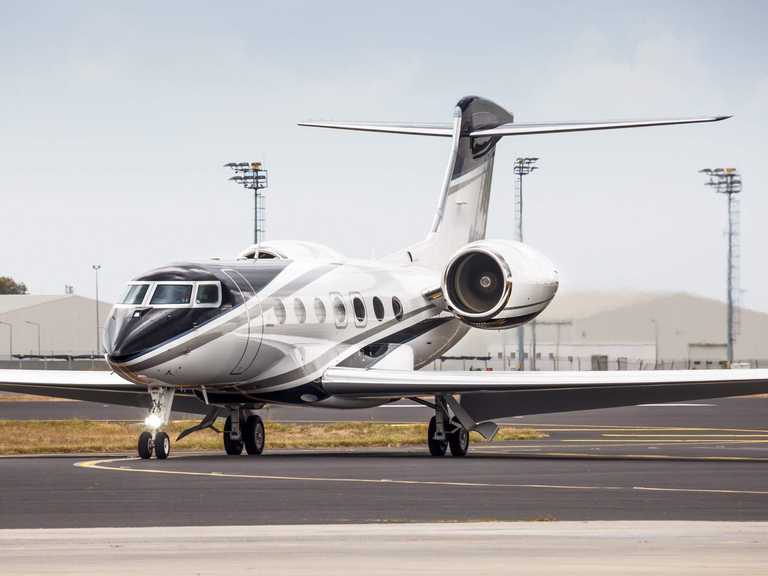 Complete Guide To Private Jet Manufacturers | Craft