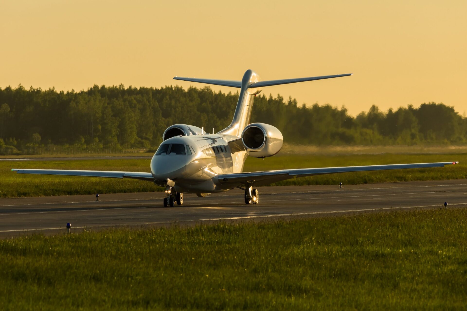 How To Choose The Right Private Jet Management Company | CraftPod ...